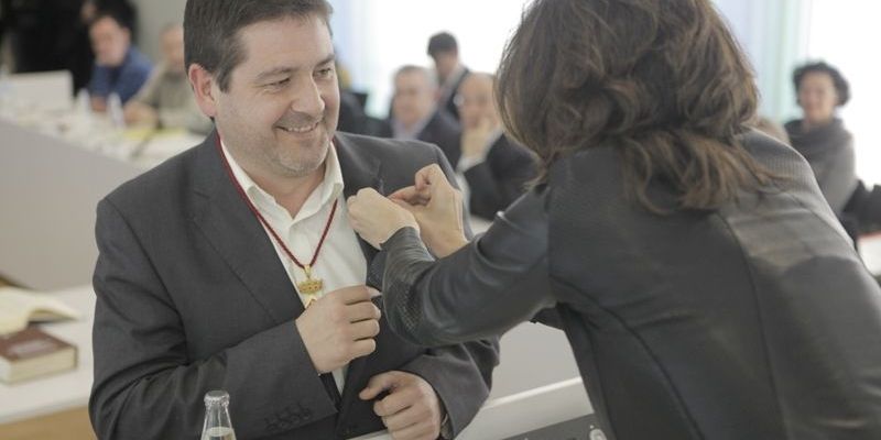 Michael Cáceres ja és oficialment regidor del PSC a Sant Cugat