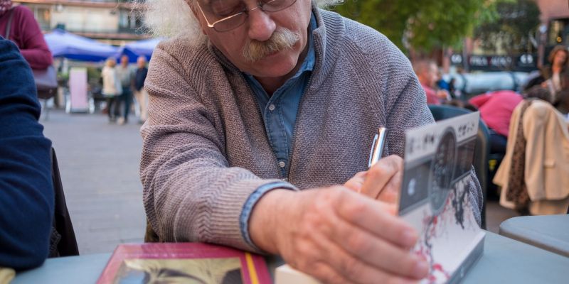 Sam Abrams presenta el seu darrer llibre a Sant Cugat