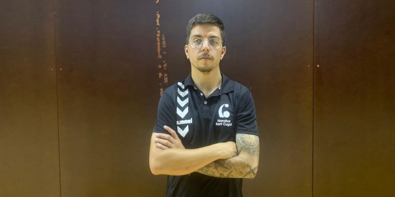 Marc Gonzàlez, un any més amb l'Handbol Sant Cugat: "Continuar és un regal"