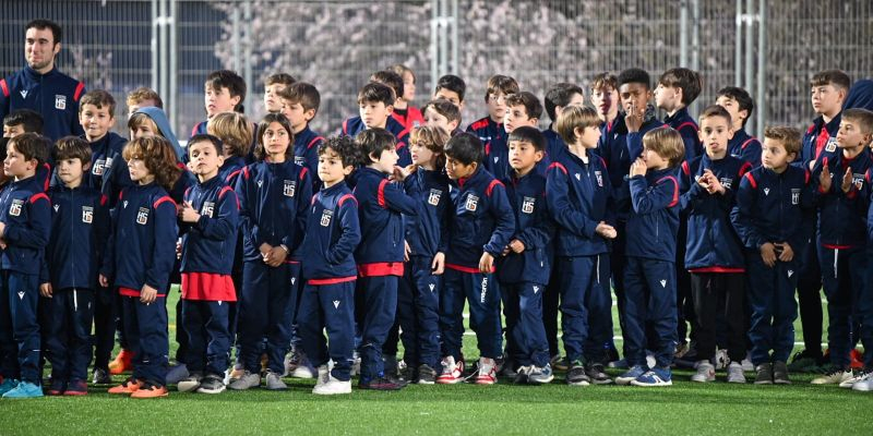 La Penya Blaugrana Sant Cugat-H8S ha presentat els seus 24 equips i 370 ...