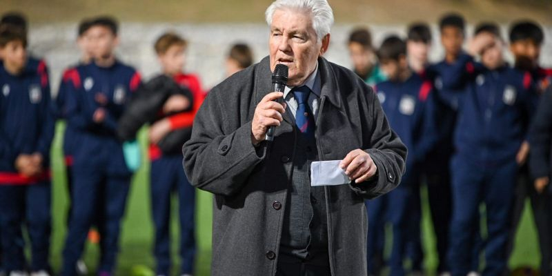 La Penya Blaugrana Sant Cugat-H8S ha presentat els seus 24 equips i 370 ...