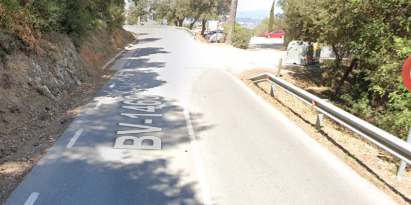 Una esllavissada a la la carretera Molins de Rei a Vallvidrera